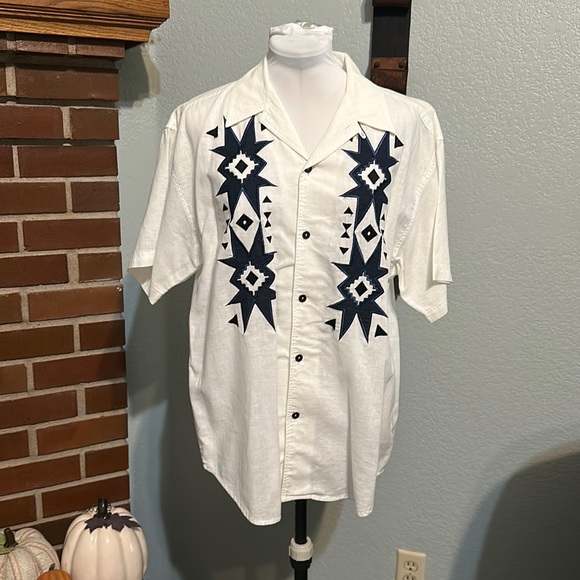 liz wear | Tops | Vintage Liz Wear Aztec Blouse B27 | Poshmark